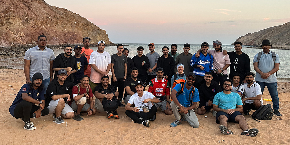 Students Hike Trip