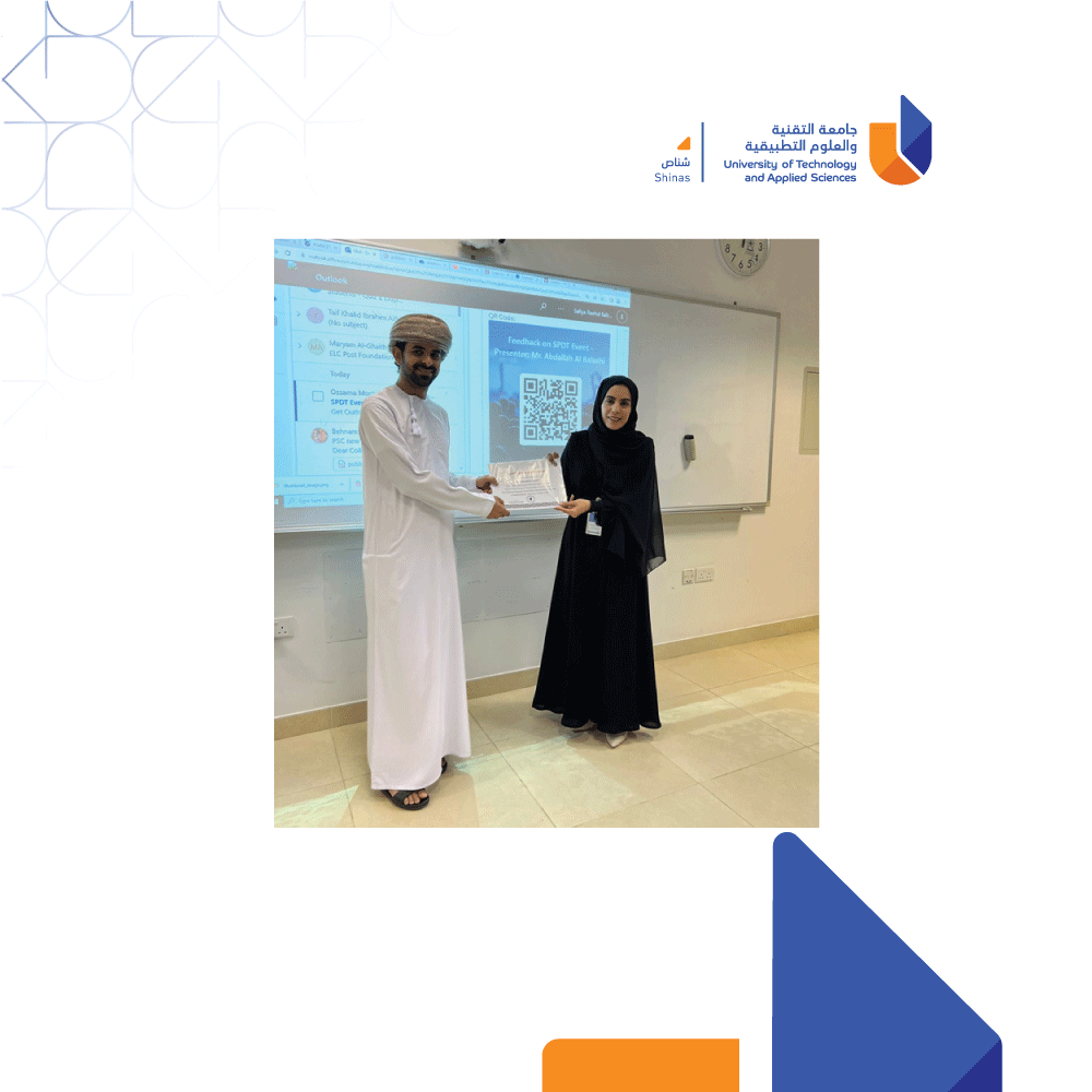 PSC lecturer holds workshop on mastering Moodle